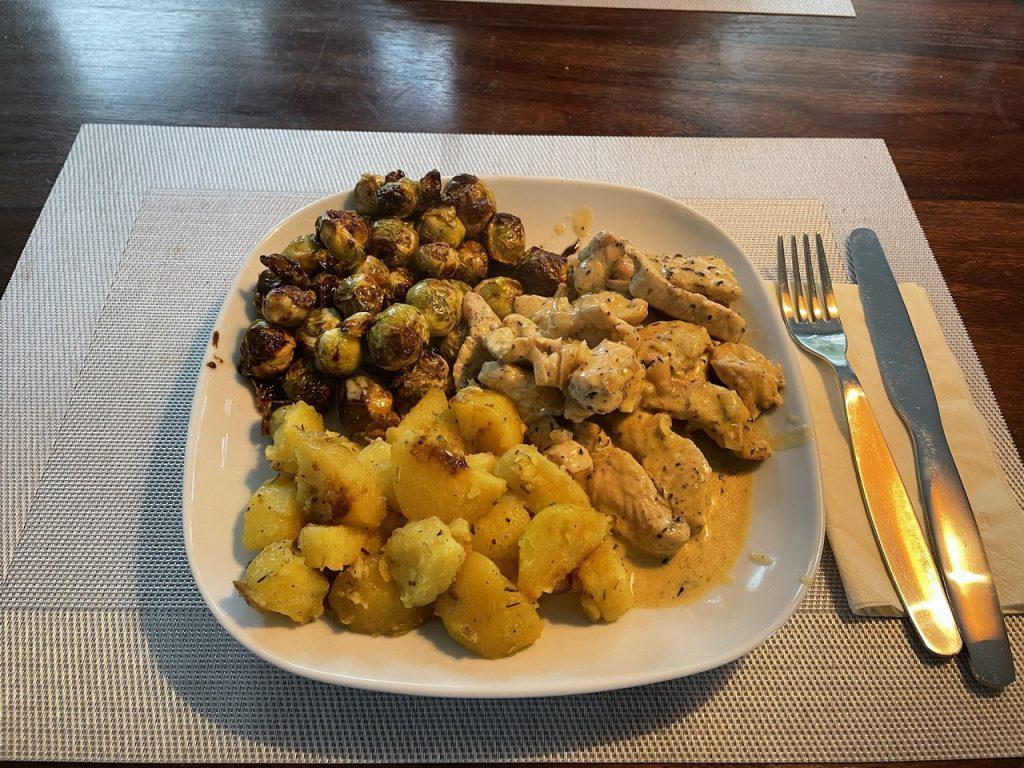 Easy and un-elaborate Turkey Strips and Veggies – Farcyde's Stuff